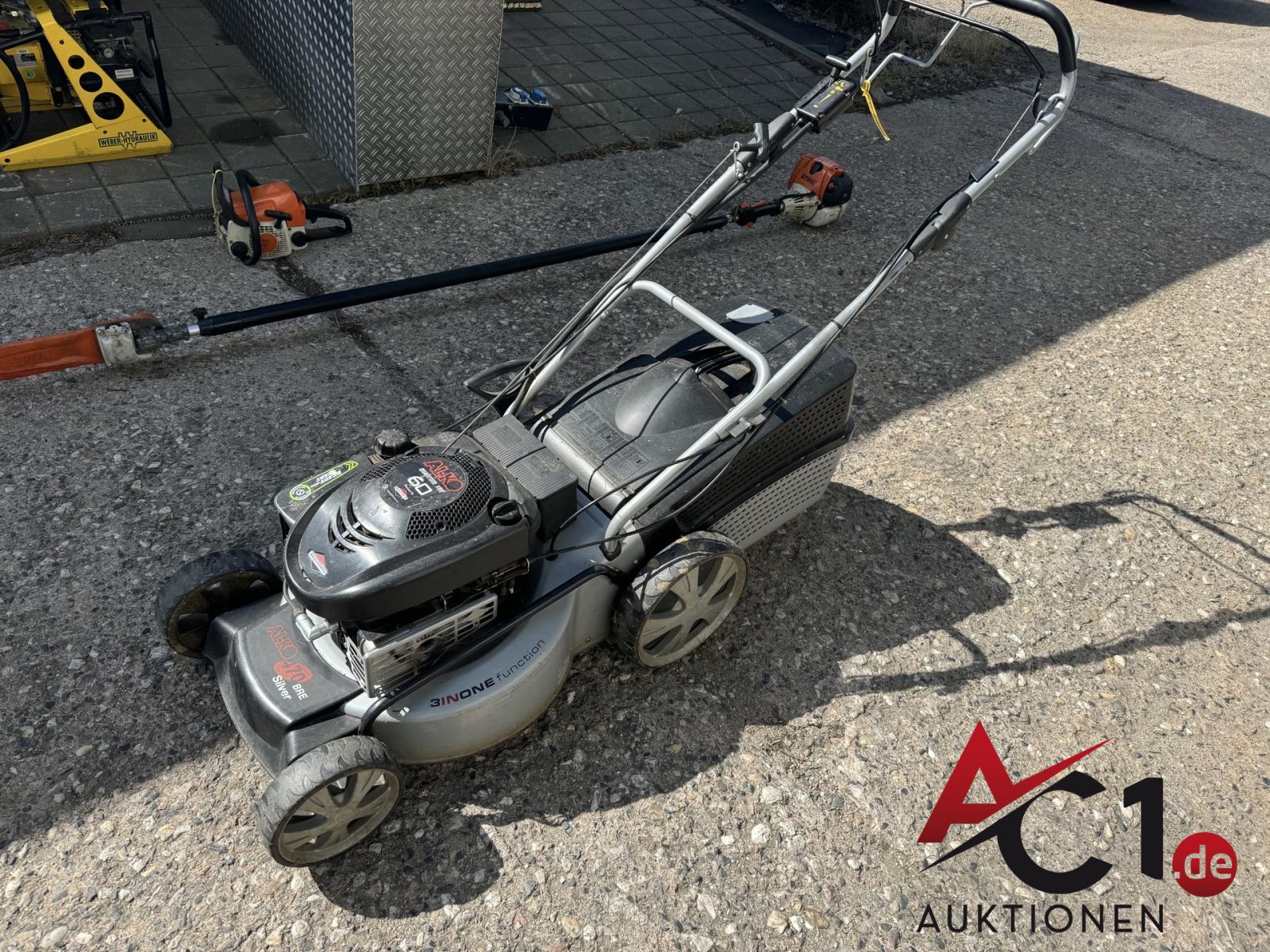 Behördenfahrzeuge und Industrieversteigerung Auktion Juli 2024 ...