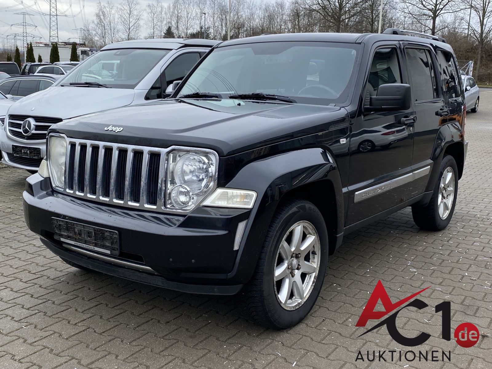 Behördenfahrzeuge und Industrieversteigerung Auktion März 2025 | Jeep ...